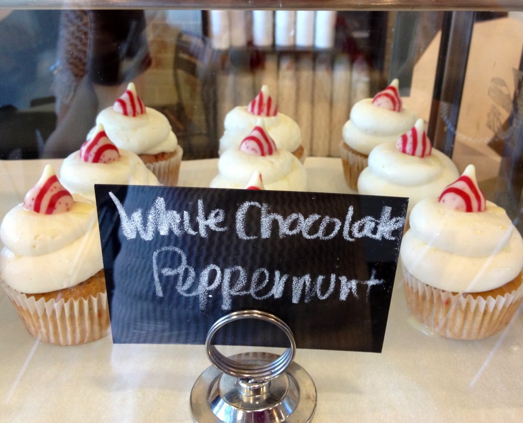 Holiday Cheer at Pure deLite - DallasFoodNerd