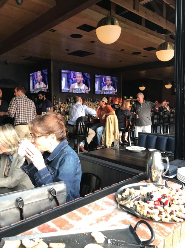 Chelsea Corner: A Neighborhood Bar with an Ageless Vibe - DallasFoodNerd